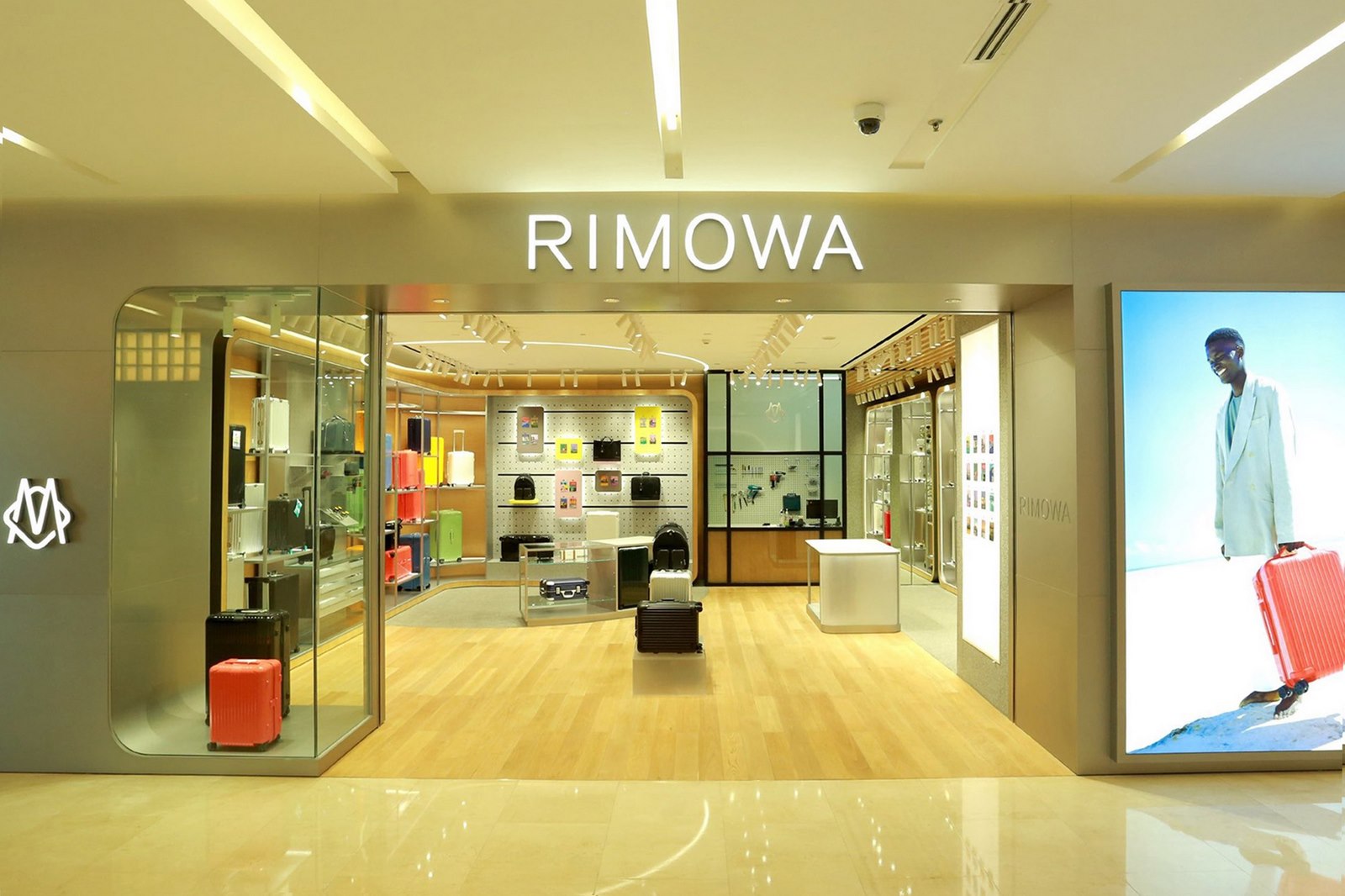 Rimowa Việt Nam: Vali Rimowa Chính Hãng Phân Phối Bởi Tam Sơn